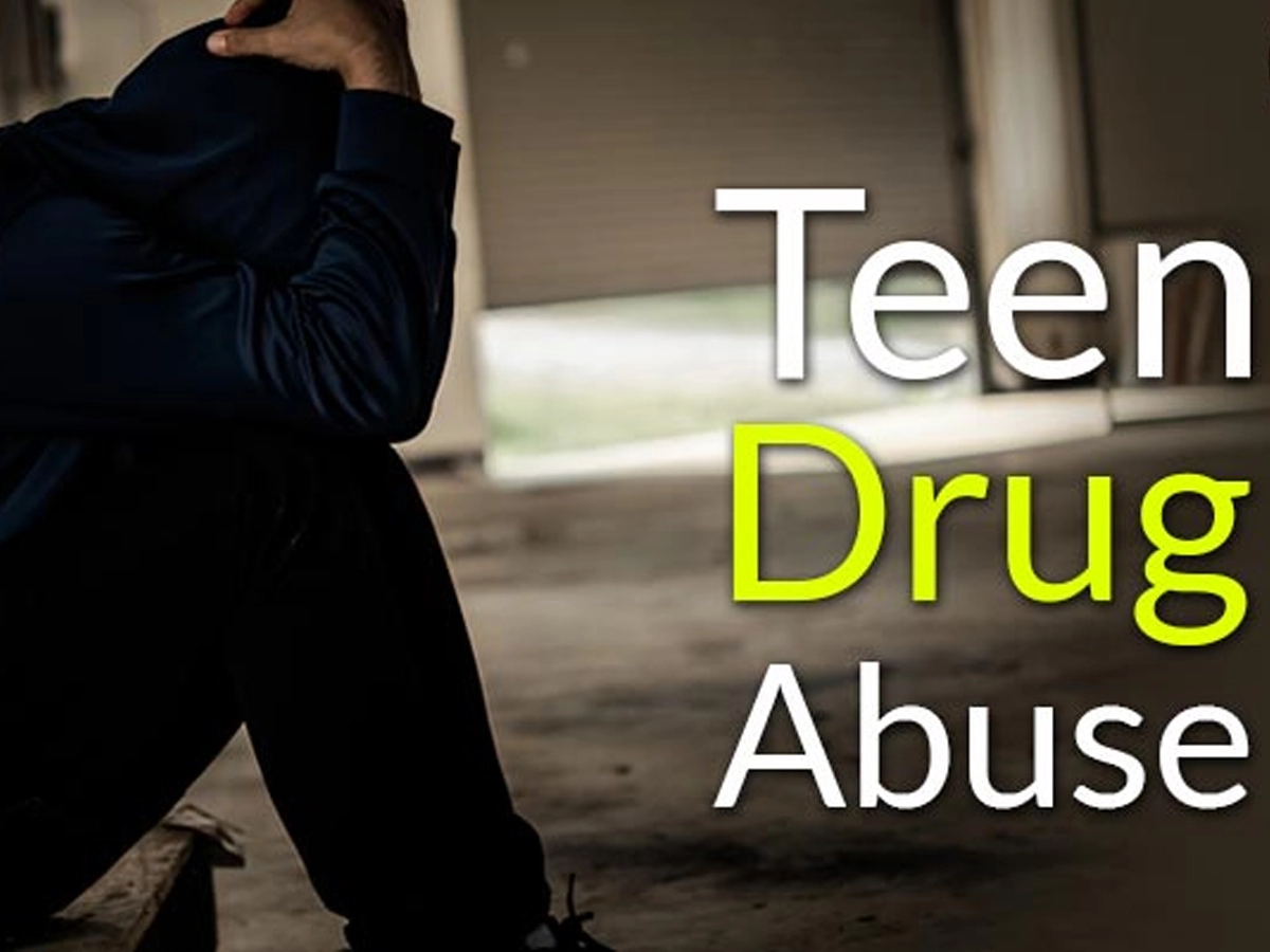 Teen Drug Abuse Warning Signs and How to Talk to Your Kids - Click Me ...